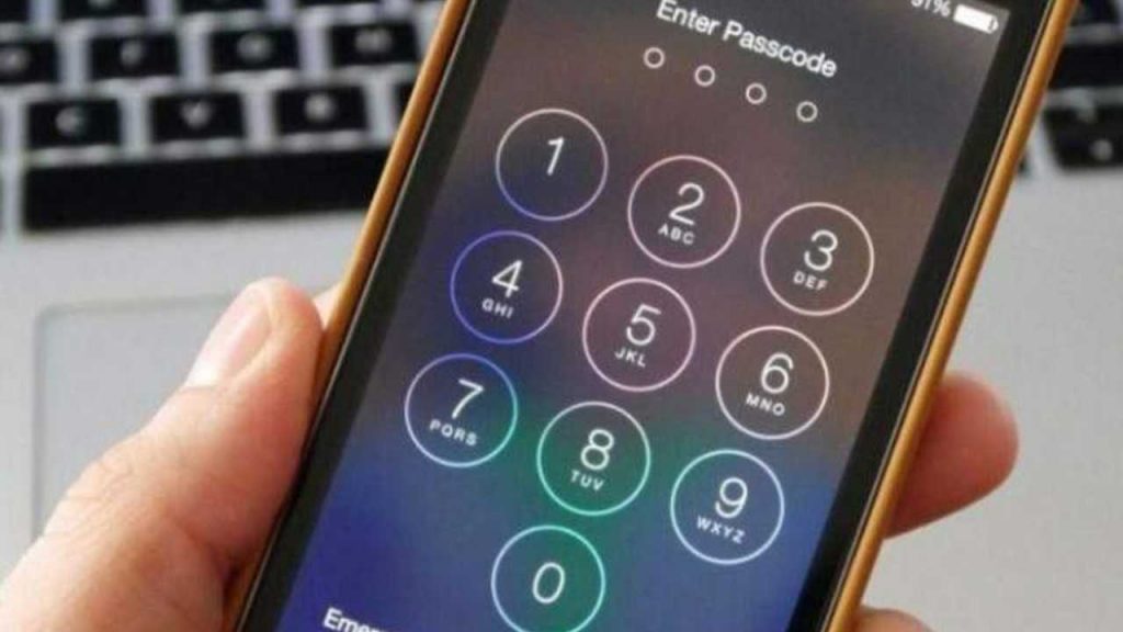 Hai scordato il pin del tuo telefonino? Ecco come sbloccare in modo ...